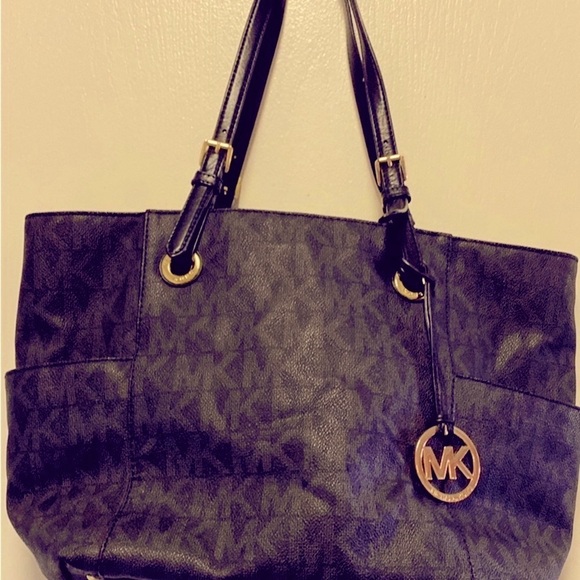 Michael Kors | Bags | Beautiful Monogram Mk Tote With Golden Accents ...